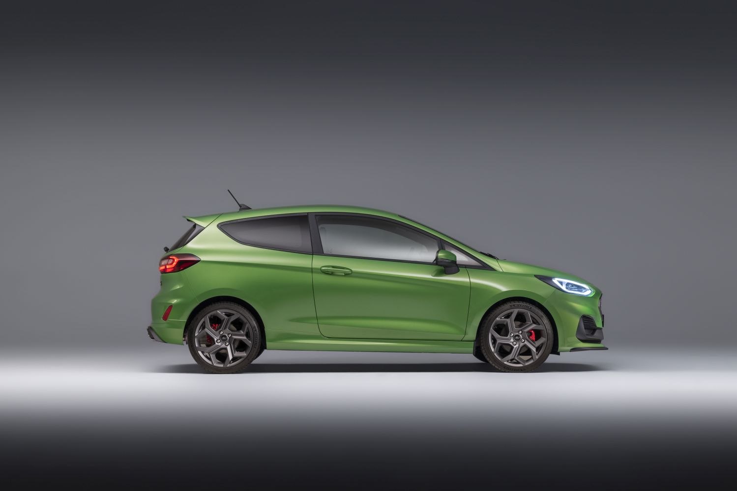 Ford Fiesta VIII (Mk8, facelift 2022) 3 Door 1.0 EcoBoost (155 Hp) Hybrid